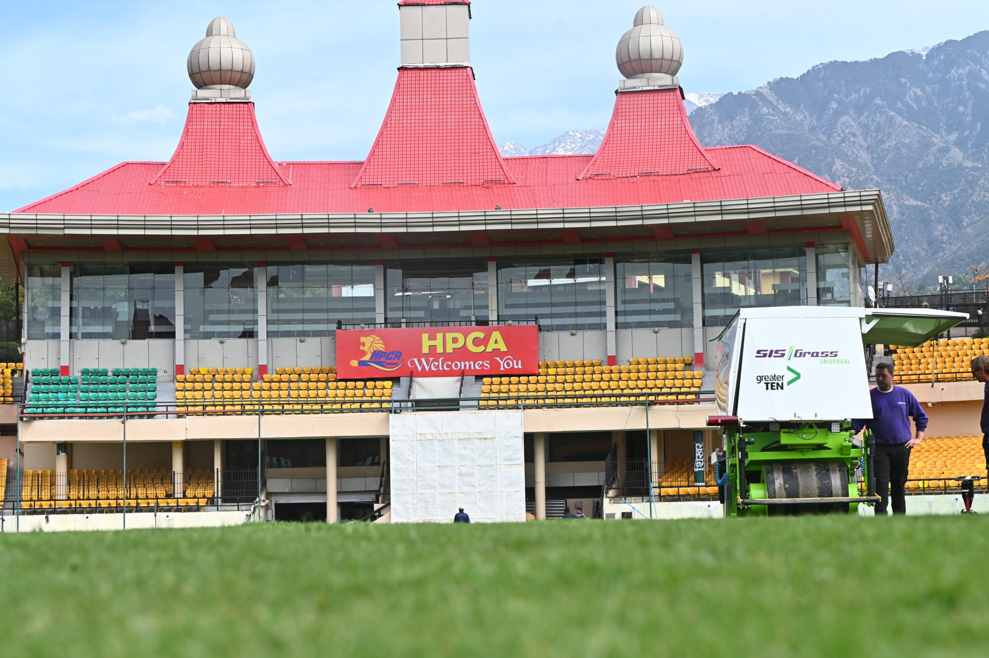 Cricket Pitch Construction | Hybrid, Artificial & Natural Grass Cricket ...